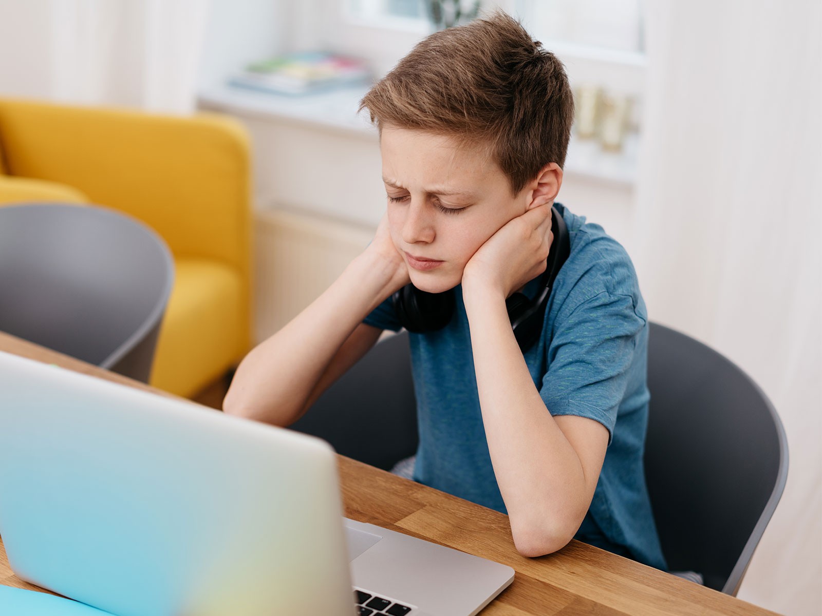 Cyberbullying: What it is & Signs To Look For | Blue Ridge